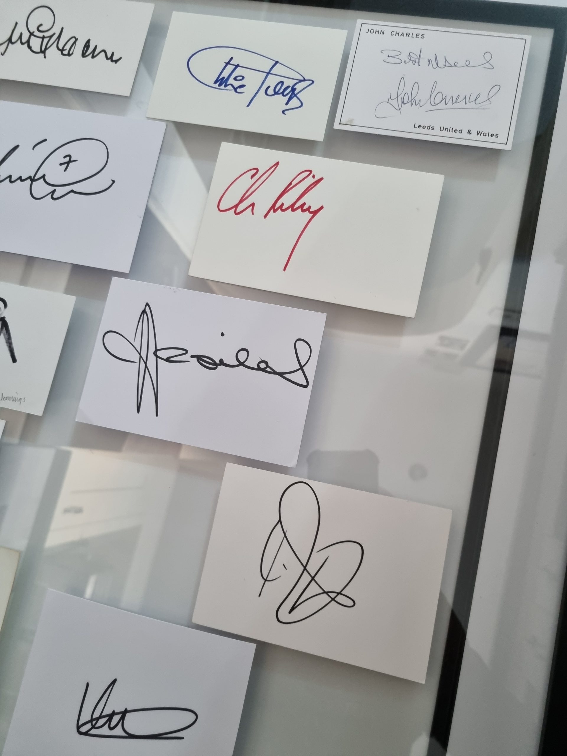 FOOTBALL – Elite Autographs
