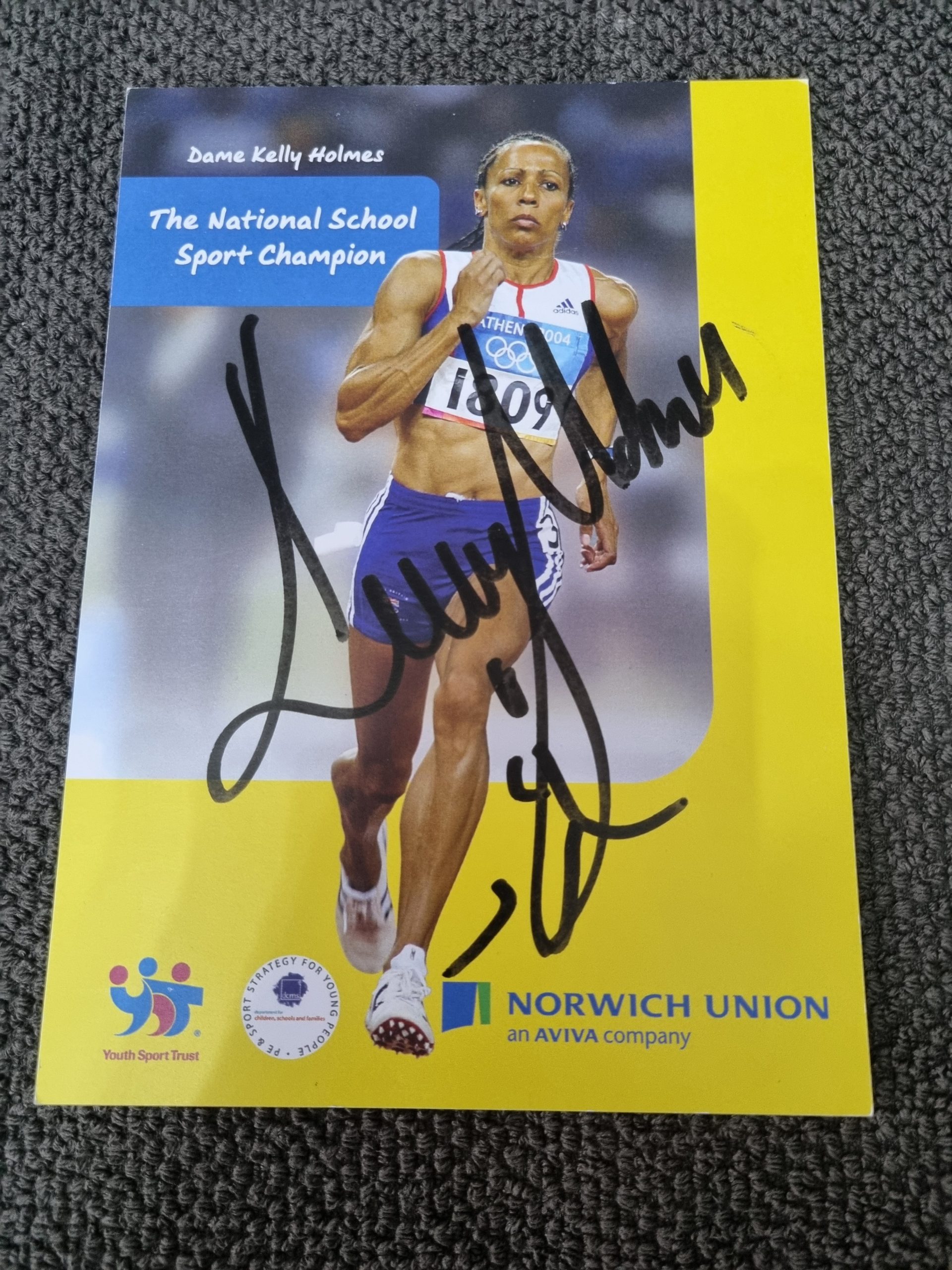 KELLY HOLMES – Elite Autographs